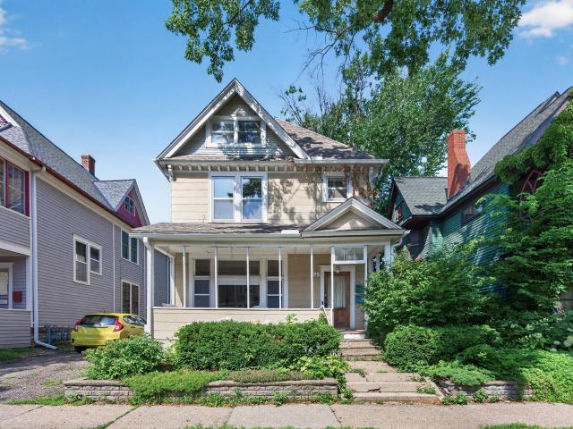 95 Victoria Street N