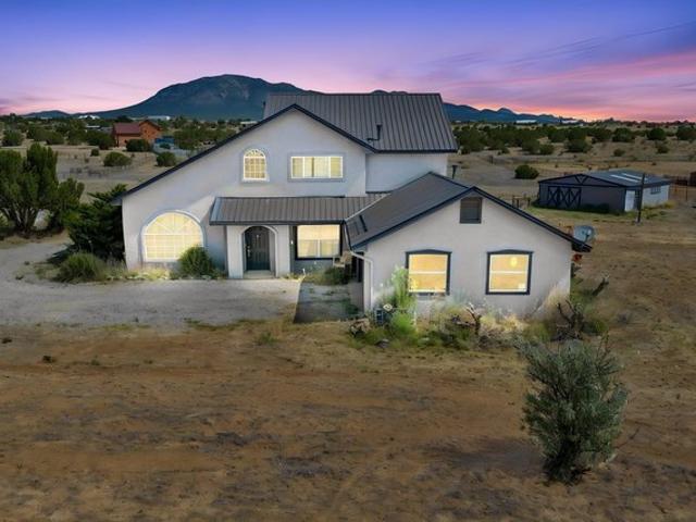 95 W Hill Ranch Rd, Edgewood, NM 87015
