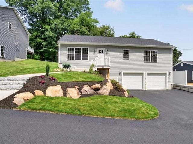 95 Waterman Ave, Johnston, RI 02919