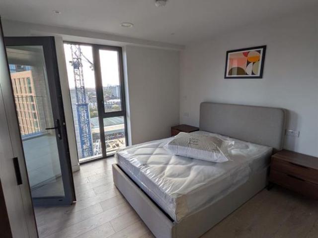 95 Waterhouse Tower, 1 Dutton Street, Manchester M3, 2 bed flat to rent, £2,000 pcm | PrimeLocation