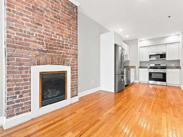95 Webster Ave Apt 2F, Jersey City, NJ 07307