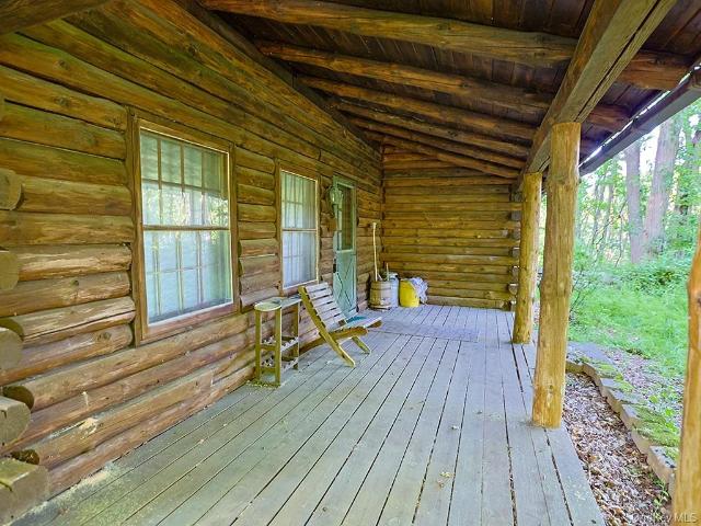 95 Angola Road