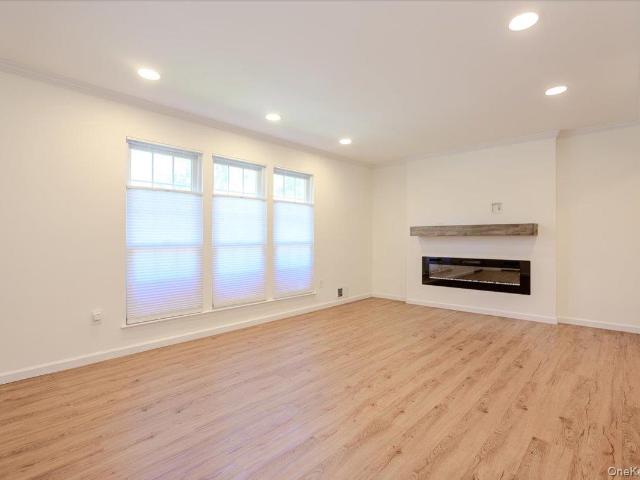 95 Aspen Drive E