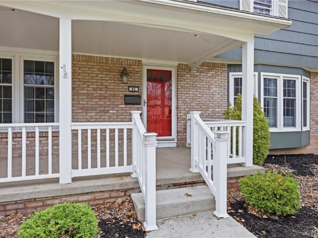 95 Autumnview Road