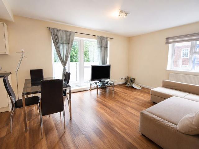 95 Avenue Road, London, NW8
