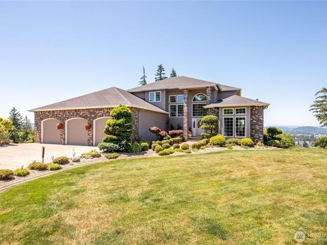 95 Banyon Dr, Kelso, WA 98626
