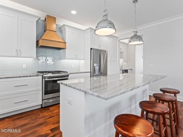 95 Bay Avenue Unit 6
