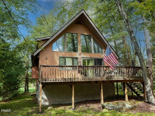95 Brookfield Rd, Lake Ariel, PA 18436