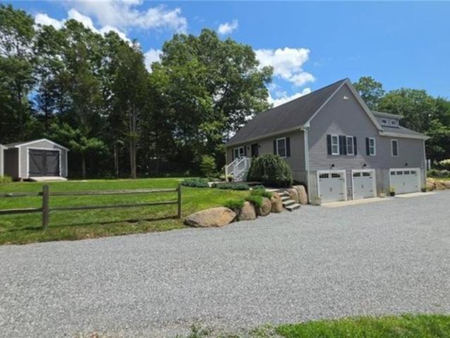 95 Buttonwoods Rd, Richmond, RI 02898