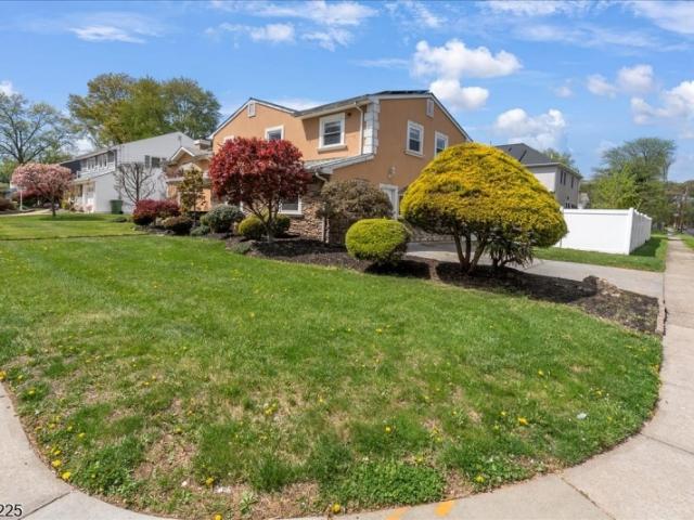 95 Calvert Ave E