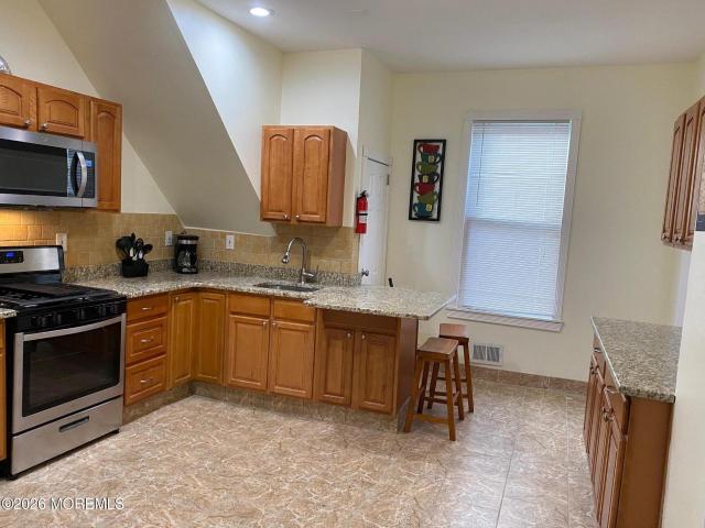 95 Cooper Avenue Unit1