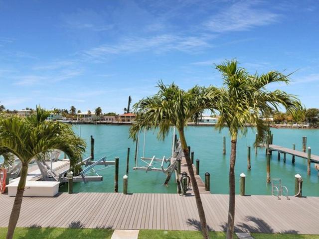 95 Coco Plum Dr Apt 2D, Marathon, FL 33050