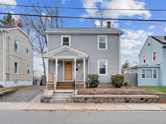 95 Clinton St, Waterbury, CT 06710