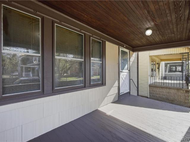 95 Custer Street