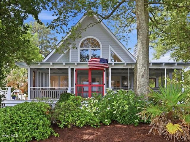 95 Cypress Shores Rd E, Roper, NC 27970