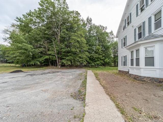 95 Glen Wild Road 203