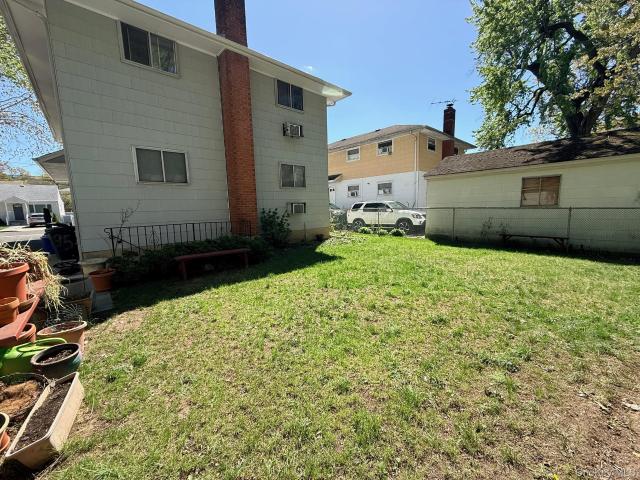 95 Graywood Road 2nd Fl