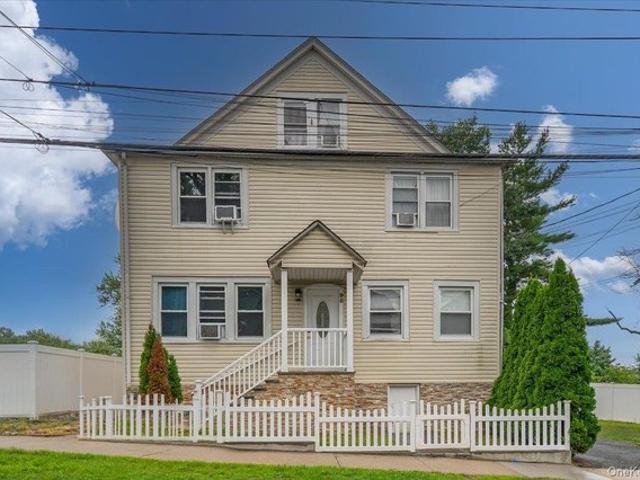 95 Grant St, Rye Brook, NY 10573
