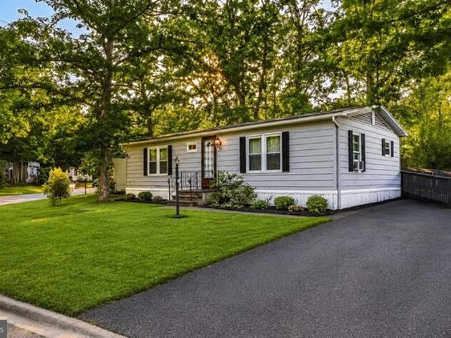 95 Hazelwood Dr, Pittsgrove, NJ 08318