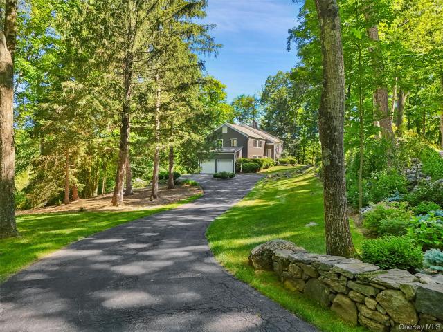 95 Hickory Kingdom Road