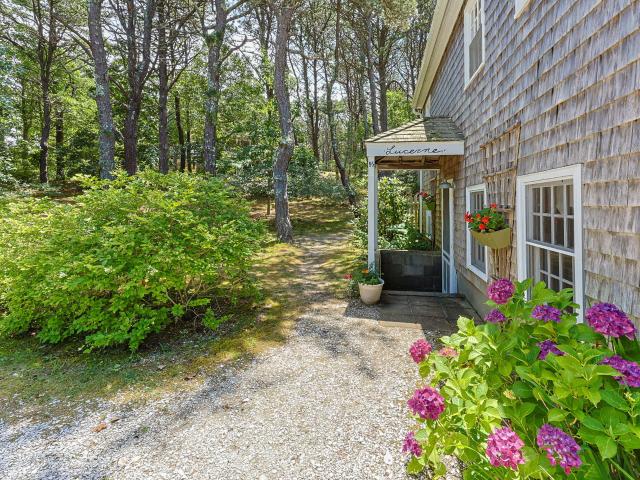 95 Indian Neck Road