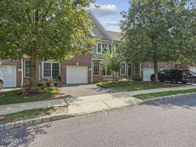 95 Ironwood Ct, Middletown, NJ 07748