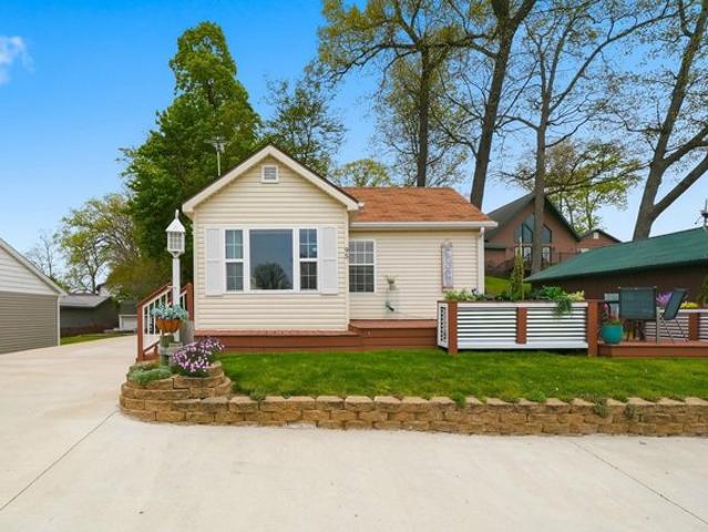 95 Lane 133 Turkey Lk, Lagrange, IN 46761