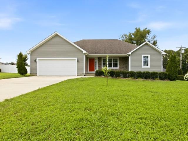 95 Luttrell Dr, Winchester, TN 37398