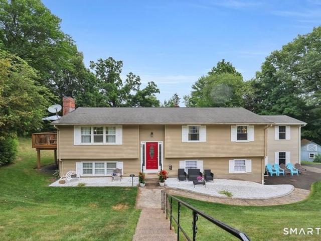 95 Lynn Dr, Meriden, CT 06451