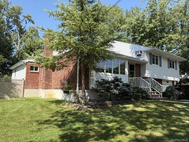 95 Miller Blvd, Syosset, NY 11791