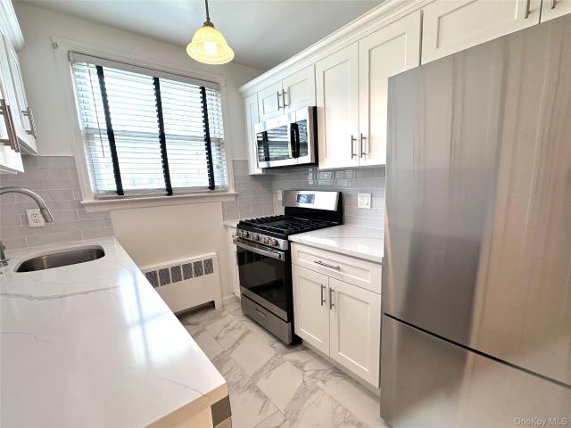 95 N Broadway, Unit C21, White Plains, NY 10603 | MLS #988472 | Compass