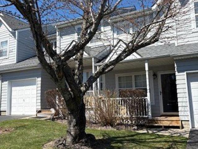 95 Northwood Blvd, Central Islip, NY 11722