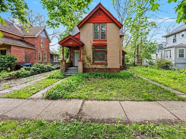 95 Oakwood St, Ypsilanti, MI 48197