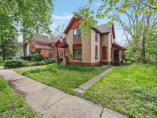 95 Oakwood Street