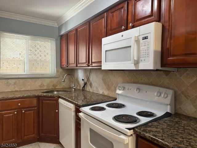 95 Park St # 3