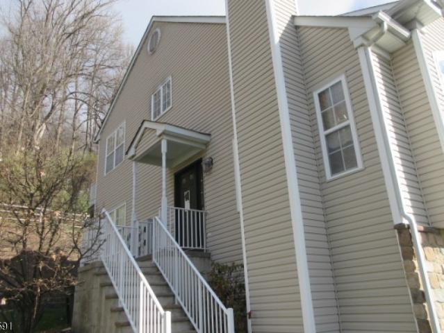 95 Pinehurst Dr