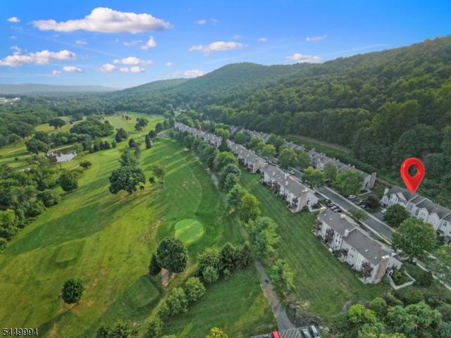 95 Pinehurst Dr