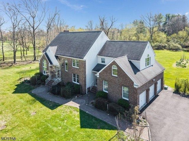 95 Pleasant Run Rd, Readington Twp, NJ 08822