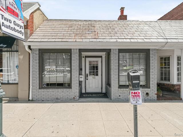95 Rockaway Avenue