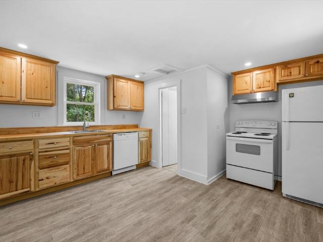 95 Shore Road # 8