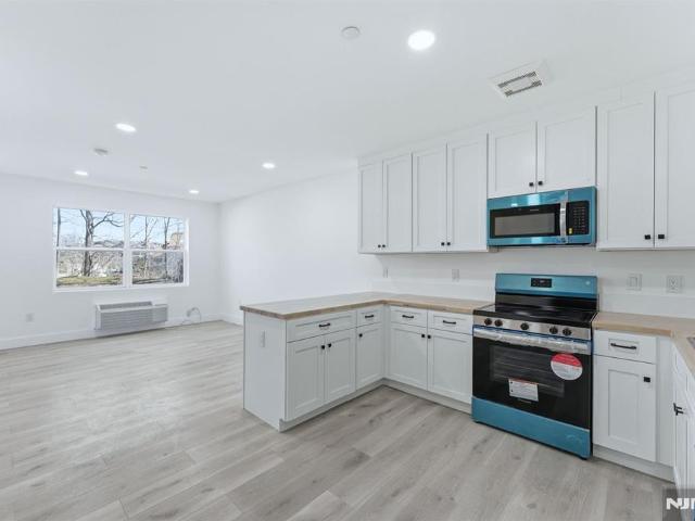 95 Shepherds Lane # 204B