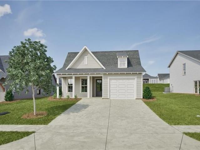 95 St, Opelika, AL 36804