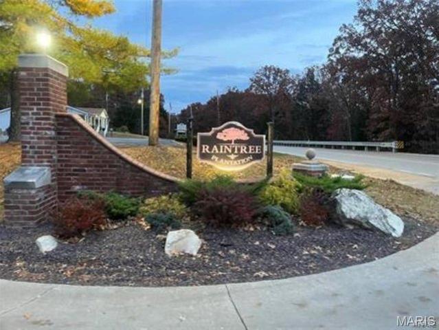 9604 Moonshine Dr, Hillsboro, MO 63050