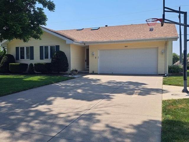9604 S 24th St, Bellevue, NE 68147