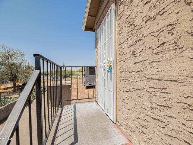 9606 N 11TH Avenue # 105