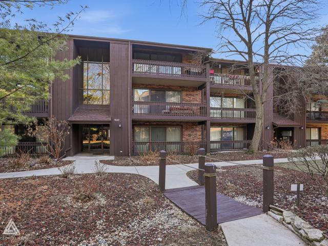 9609 Austin Ave, Unit W3, Oak Lawn, IL 60453 | MLS #12621
