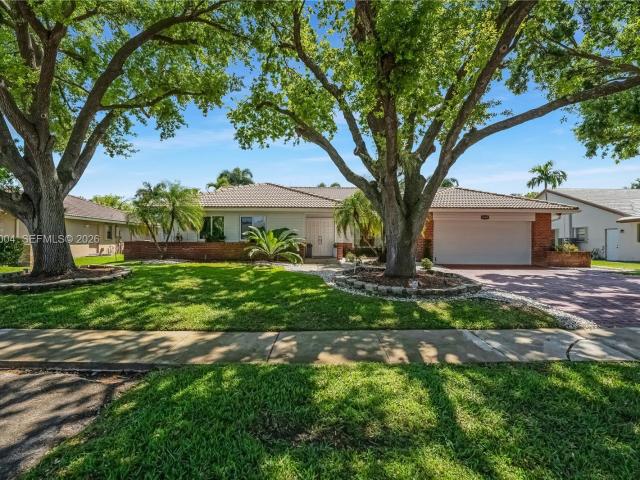 9600 NW 18th St, Plantation, FL 33322 | MLS #A11995 | Compass