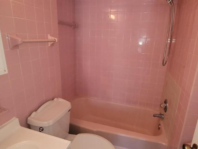 9600 Komensky 2 Bedroom Apartment for Rent at 9600 S Komensky Ave, Oak Lawn, IL 60453