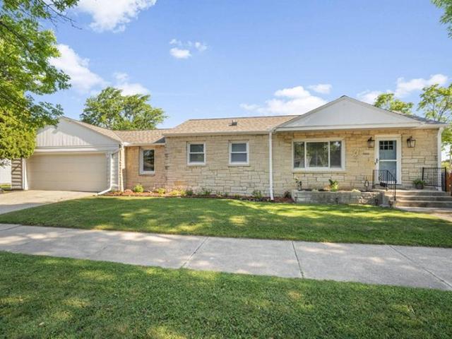 9600 W Nash St, Milwaukee, WI 53222