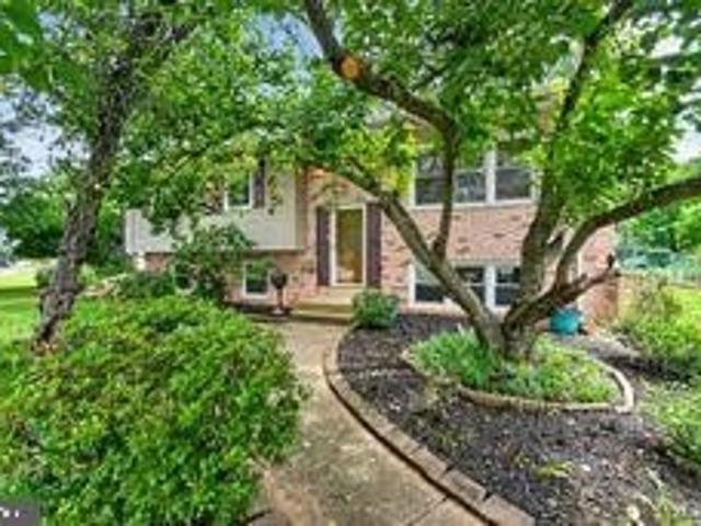 9601 Greenview Ln, Manassas, VA 20109